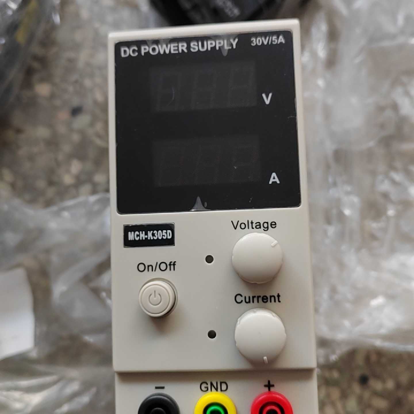 溢价-普通稳压器美创MCH-K305D直源稳压电源030V 5A