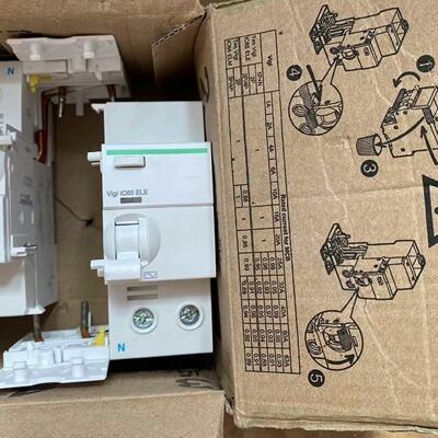 议价正品漏电断路器A9V53240 ACTI9VIGIIC