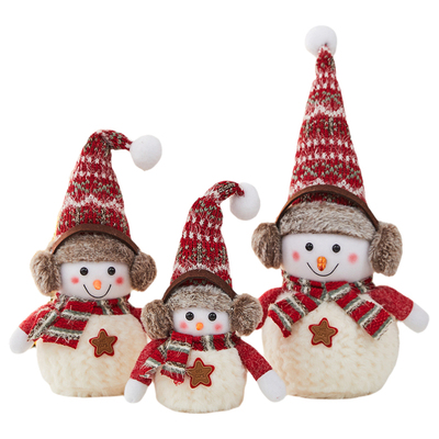 圣诞树下雪人娃娃公仔装饰品