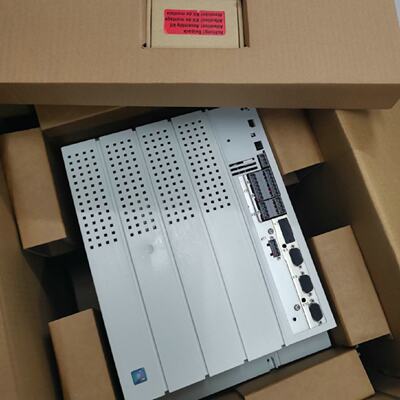 议价LENZE 伦茨 E84AVSCE5524SX0 变频器大量现货实拍议价