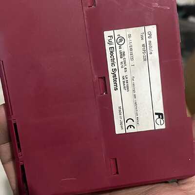 议价PLC模块NP1PS-32R 日本制造 成色良好。功能完