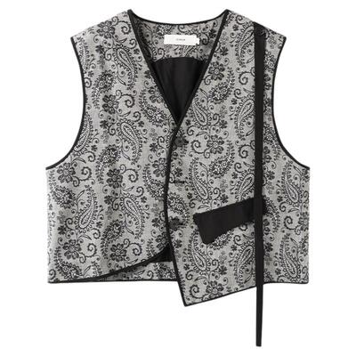 西町村屋休闲短款马甲女2025秋季新款不对称腰果花背心XHAC10181