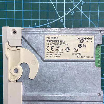 议价TSXDEZ32D2施耐德micro系列TSX37PLC模块DC24V32点开关量输入