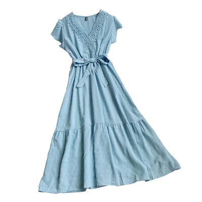 甜美百搭荷叶边V领飞飞袖连衣裙