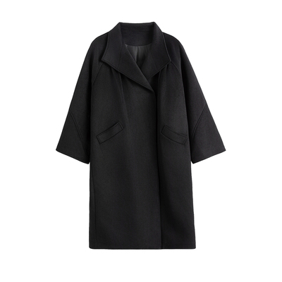 立体落肩阔版大翻领羊毛混纺大衣