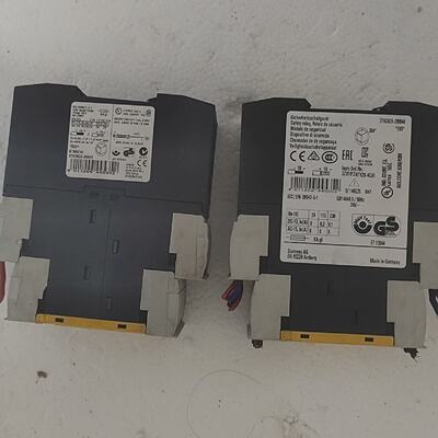 【询价】安全继电器3TK2825-2BB40 两个 型号一样适用