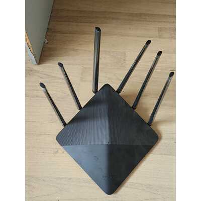 议价普联TP-LINK千兆路由器出售，型号TL-WDR7660千
