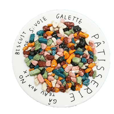 彩虹屋石头形状吉利巧克力糖果