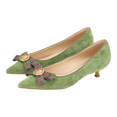 中跟单鞋包小姐与鞋先生通勤