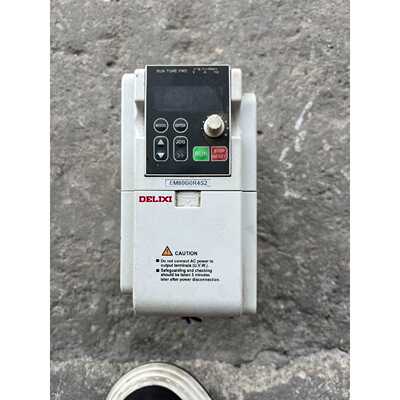 议价德力西变频器0.4KW220VEM60系列拆机包好可维修