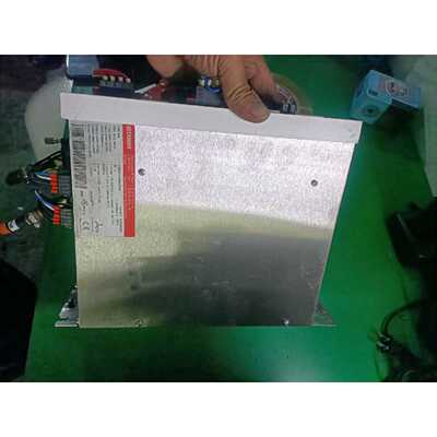 议价BECKOFF倍福驱动ax520300000200二手维修