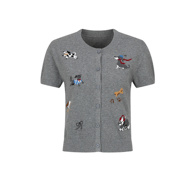 UR&DC2026春季新款休闲粉彩风萌宠刺绣圆领针织开衫女短款上衣潮