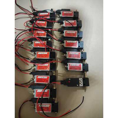 溢价-DYNAMCO电磁阀D112202电磁阀12V0.6W