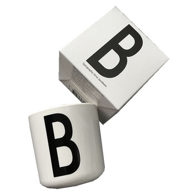 丹麦正品儿童骨瓷黑白字母陶瓷杯