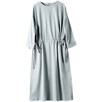 垂感天丝收腰气质连衣裙