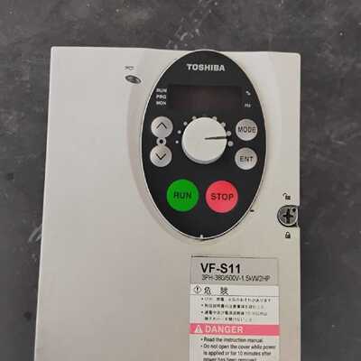 Toshiba VF-S11 Inverter VFD 1.5kW 2HP 3-Phase 380-500V VFS11