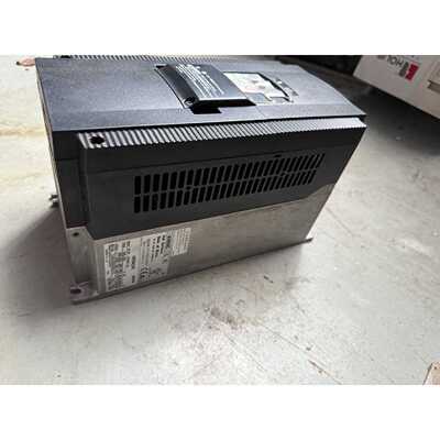 议价日立变频器WJ200055HFCM5.5KW38维修