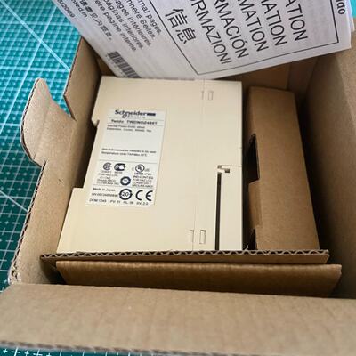 议价施耐德  TWDNOZ485T  模块  全新原装正品  议价销售 现货包