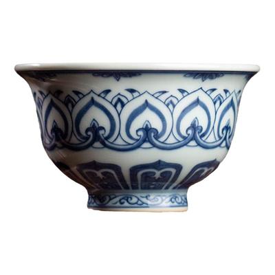 三勤堂压手杯青花带内绘茶杯