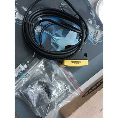 邦纳传感器QS30FF200