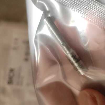 议价全新原装SICK西克IM050B8PSZT1接近传感器维修