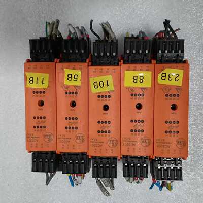议价易福门AC3201控制柜模块，拆机货，功能正常，实物拍摄。