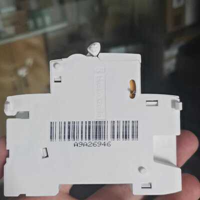 议价施耐德  A9A26946   断路器附件iMXOF 10