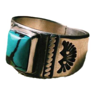 纯银部落方形绿松石镶嵌雕刻戒指