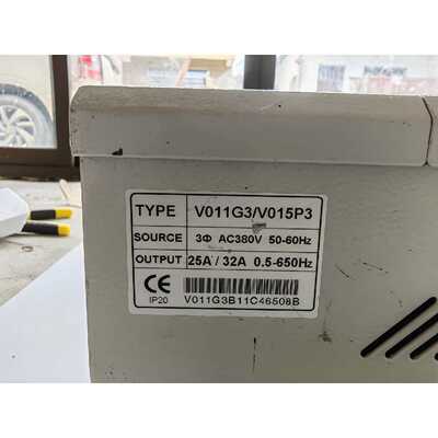 溢价-三晶变频器V011G3V015P3和V004G35R5