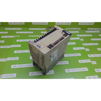 YASKAWA SGDS30A12A SERVOPACK Tested  Cosmetic Issue See Phot