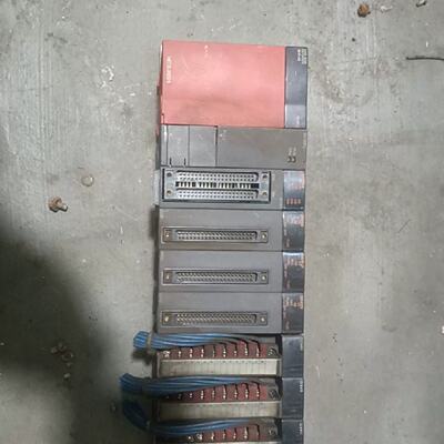 议价Q系列PLC一套，型号Q61P_A2--议价商品