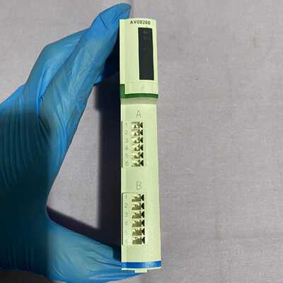 议价施耐德STBAVO0200可编程逻辑控制器模块plc模块输出扩展模块