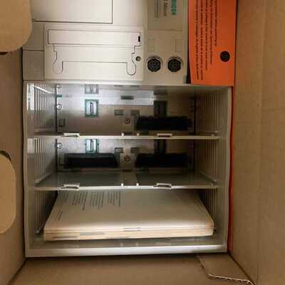 议价施耐德PLC系列模块TSX3710101 TSX3721101全新现货