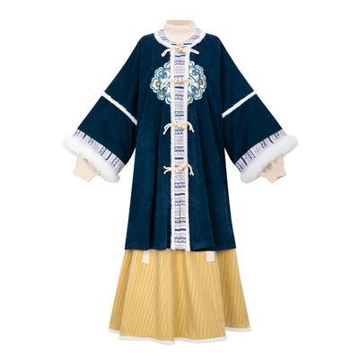 明唐搭配圆领袄交窬裙加绒汉服