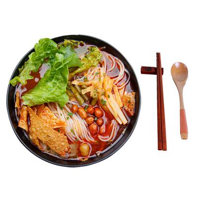 臭宝爆有料牛肉螺蛳粉送凤爪卤蛋