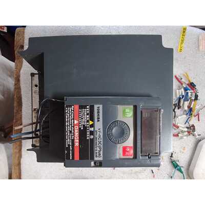 〔议价-可维修〕东芝变频器VFNC3C-4055P 5.5KW 380V 拆