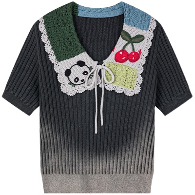 UOOYAA/乌丫手钩熊猫樱桃撞色翻领水洗渐变毛衫T恤