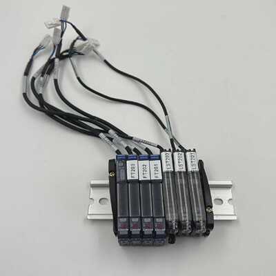 4 PCS Keyence FS-V21R 12-24V DC Photoelectric Fiber Optic /