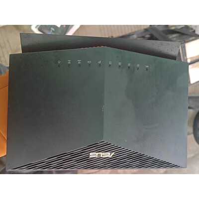 RT-AX86U ASUS，有一个2.5 G的网口。华硕，送