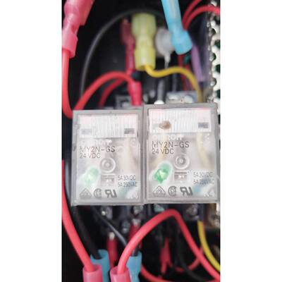龙继电器MY2NGS24VDC电柜拆机的一共1