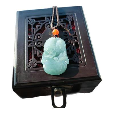 天然翡翠生肖吊坠项链玉佩本命年