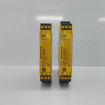 Lot of 2 Pilz PNOZ s7 C 24VDC 4n/o 1n/c / 751107 Single Inpu