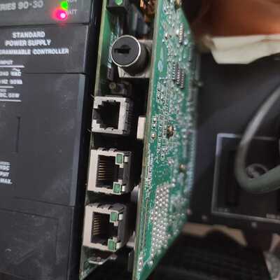 【请询价】IC693NIU004，没有外壳，功能包好，板子无腐蚀。