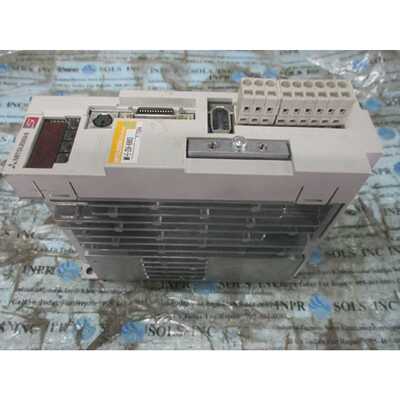 三菱MRE20AKH003交流电伺服驱动器200W2.6A200230VAC1.1A*已测试*