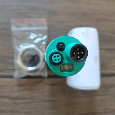 议价全新原装正品 倍加福 UC2000-30GM-IUR2-V15 感测器 104093