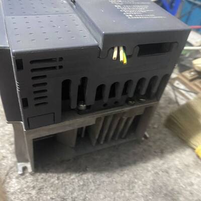 议 价变频器FRE7401.5KCHT380V1.5工业自动可 维修