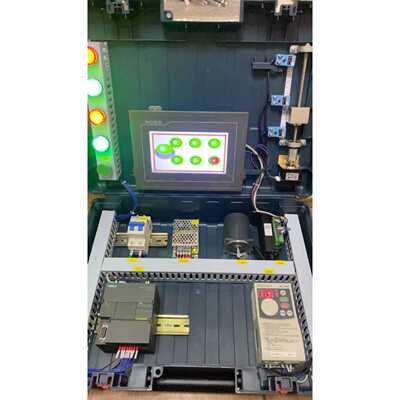 议价议价!出售西门子PLCS7200SMART学习机箱轻微使用