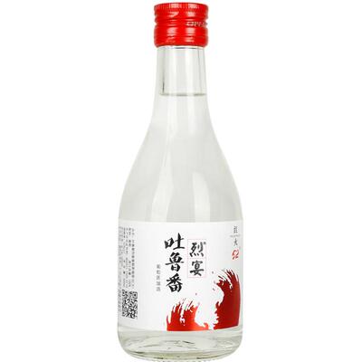 新疆吐鲁番特产52度葡萄高度绵柔