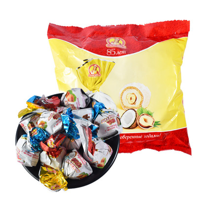 进口斯拉夫奶罐糖榛子威化香甜