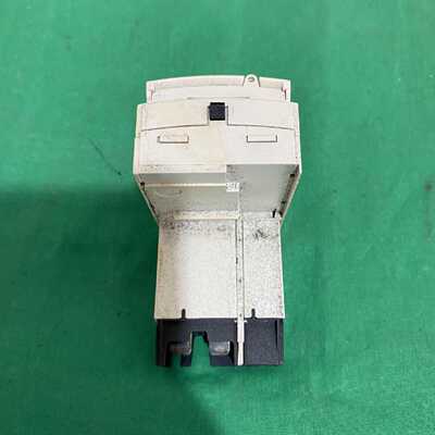 议价施耐德Lucm32bl安全继电器交流接触器功率电感器低压断路器